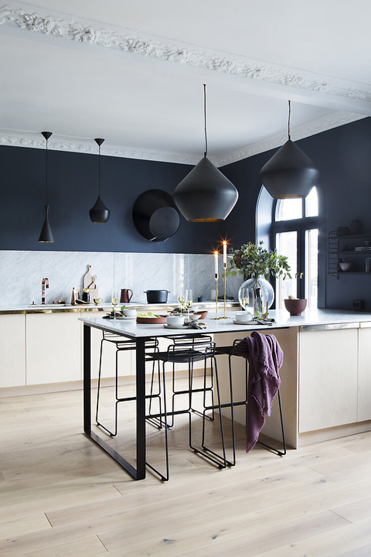 The Blue Project – License Features – 12869968 House of Pictures